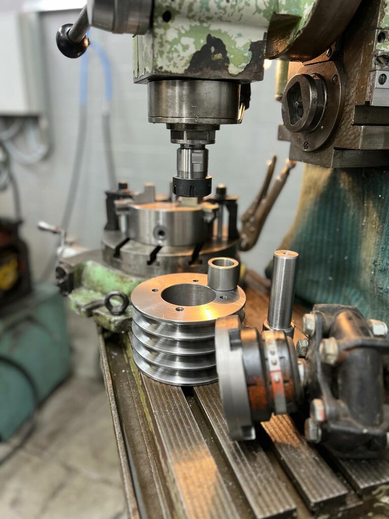 Torna işleri Turning operations, Moskova, foto