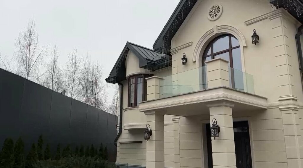 Emlak ofisi Graff Estate, Moskova ve Moskovskaya oblastı, foto
