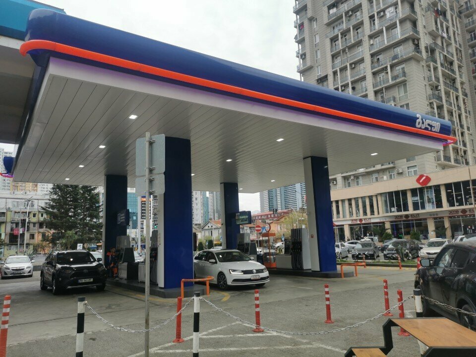 Benzin istasyonu АЗС Gulf, Batum, foto