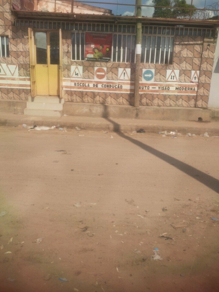 Sürücü kursları Escola de condução, Loanda, foto