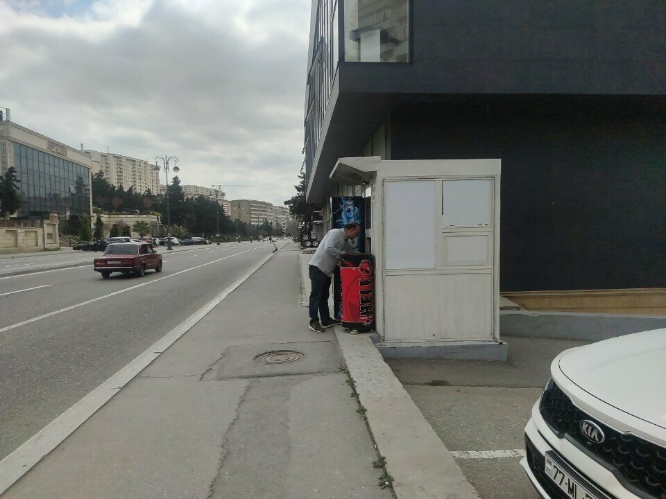 Gazete bayi Kiosk, Bakü, foto