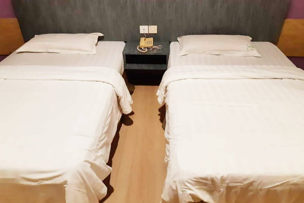 Otel Super Oyo 43930 Hotel Esplanade, Sandakan, foto