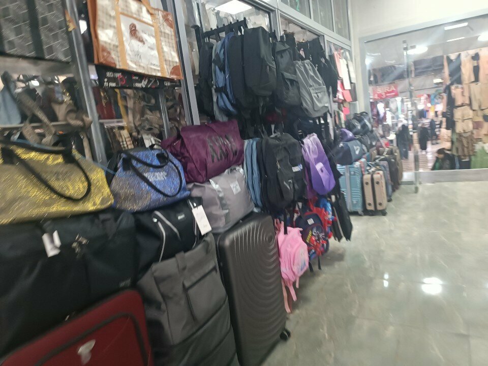 Çanta ve valiz mağazaları Hər növ çanta, Bakü, foto