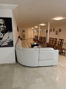 Espace Crystal Zone 4c (Rue du Chevalier de Clieu No:797, Marcory), tiyatrolar  Abican'dan