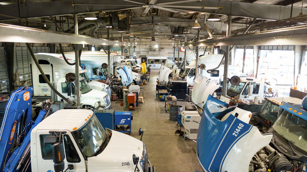 Kamyon ve ağır vasıta satış ve servis firmaları Kyrish Truck Center of Houston, Houston, foto