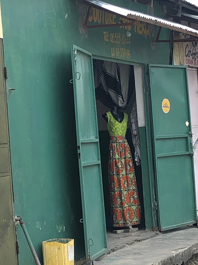 Terziler Couture Dieu Merci, Brazzaville, foto