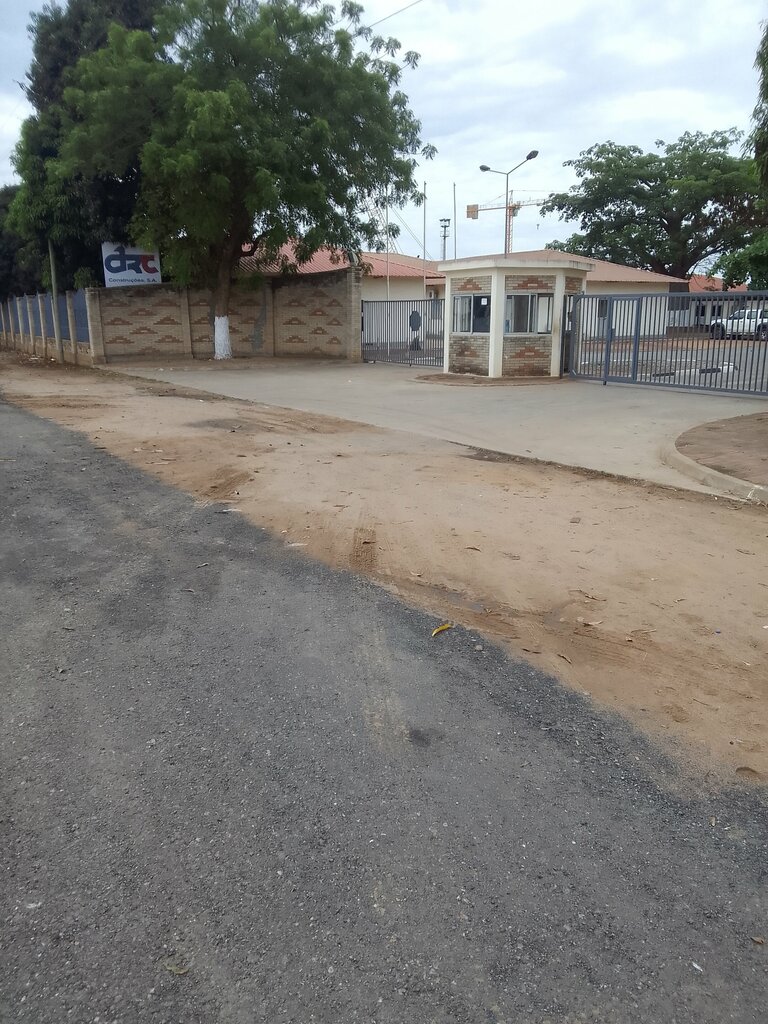 i̇nşaat firmaları Estareiro Arc, Loanda, foto