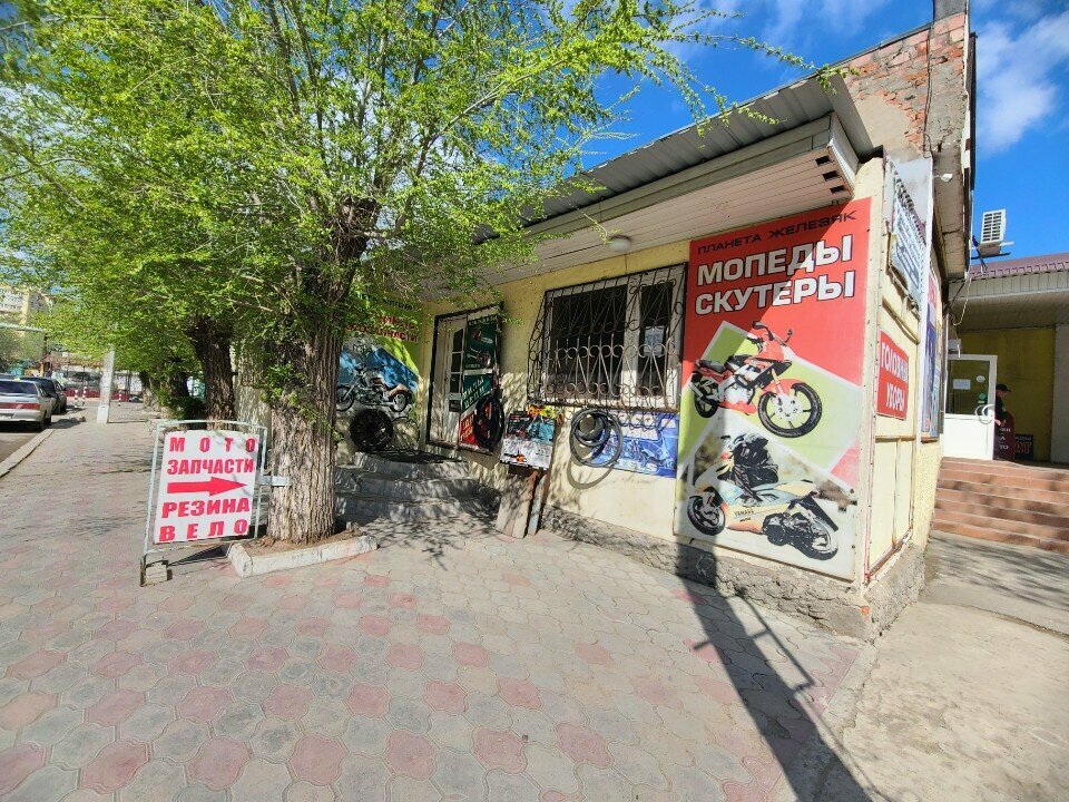 Motosiklet yedek parçaları Magazin mototekhniki i zapchastey, Astrahan, foto