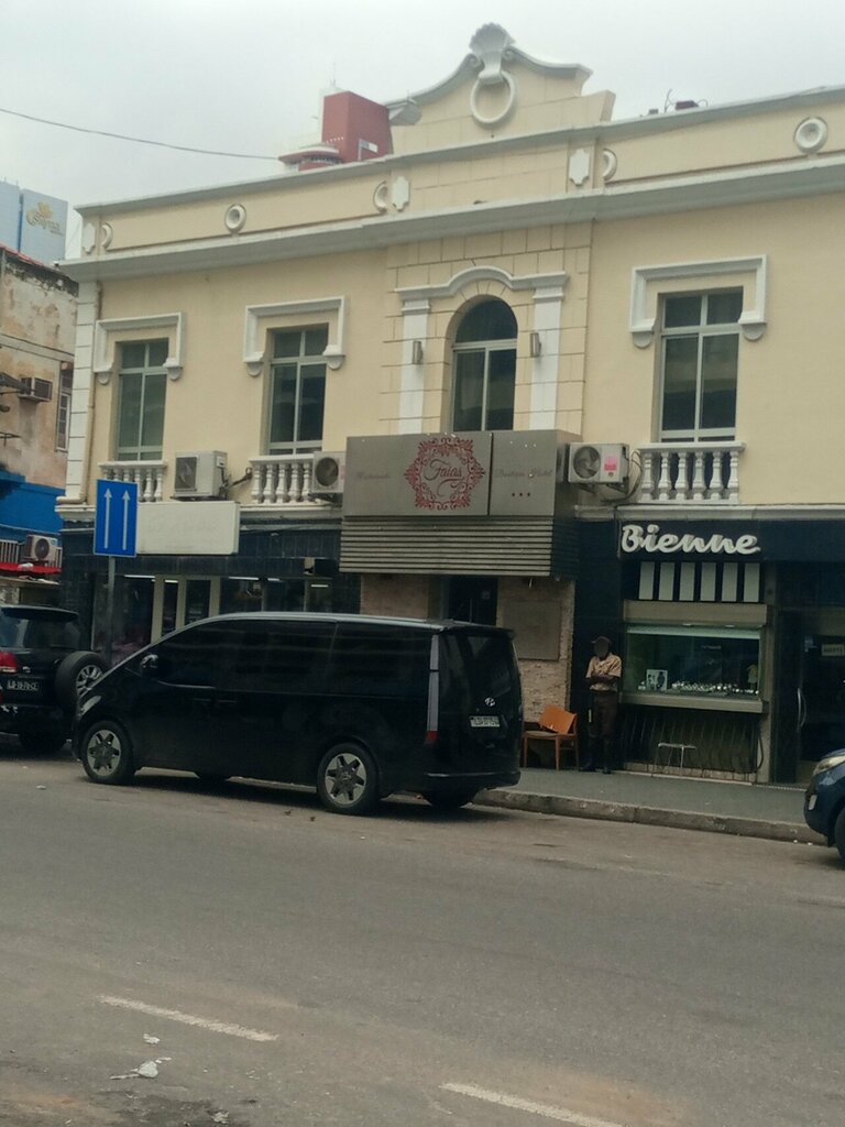 Restoran Faias Residence, Loanda, foto