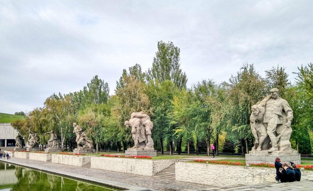Anıt, heykel Sailor, Volgograd, foto