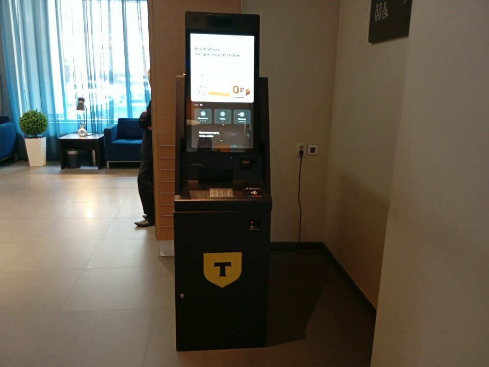 ATM'ler Т-Банк, Saint‑Petersburg, foto