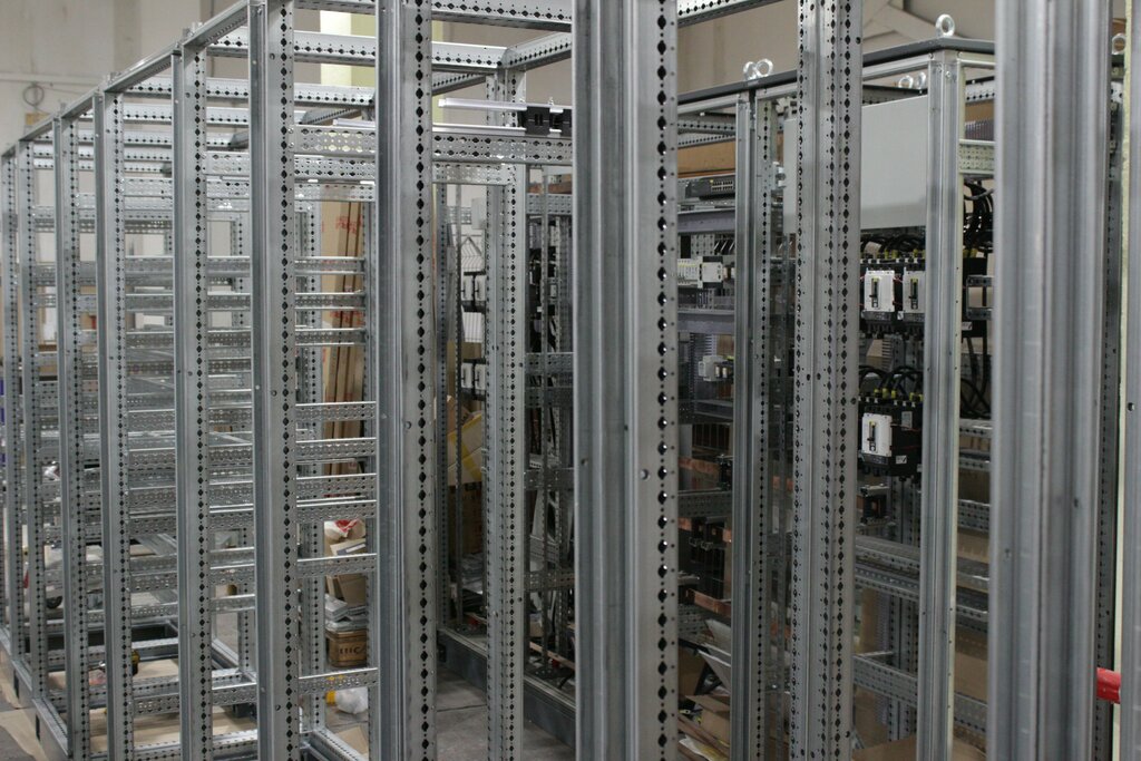 Elektroteknik ürün ve ekipman firmaları E-shkaf, Altayski krayı, foto