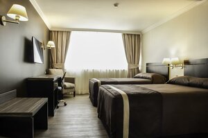 Diego De Almagro La Serena (Coquimbo Region, Provincia de Elqui, Comuna de La Serena, La Serena, Avenida F. Aguirre), otel  La Serena'dan