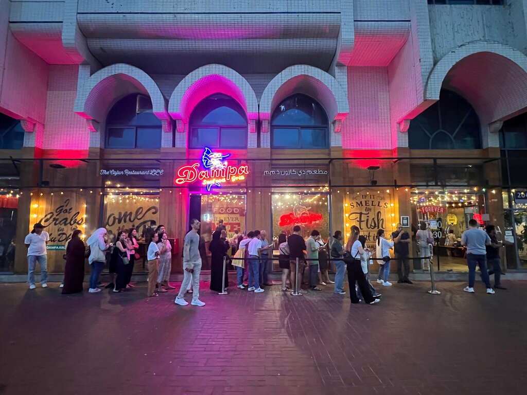 Restoran Dampa Seafood Grill - Abu Dhabi, Abu Dabi, foto