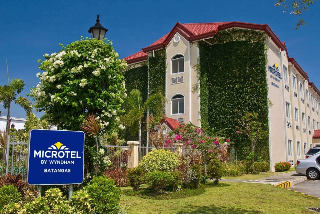 Otel Microtel by Wyndham Batangas, , foto
