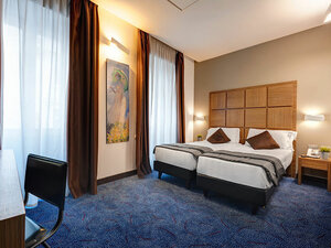 Rome Art Hotel (Via dei Due Macelli No:120), otel  Roma'dan