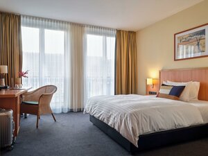 IntercityHotel Bremen (Bahnhofsplatz No:17, Bremen), otel  Bremen'den