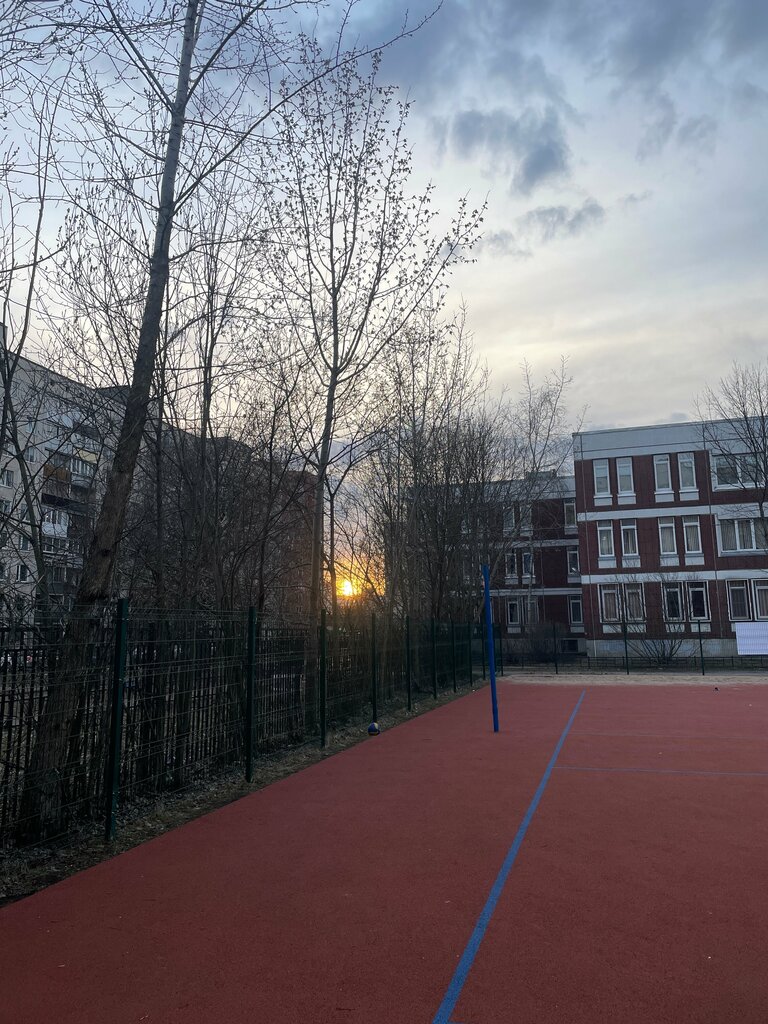 Stadyum Школьный стадион, Saint‑Petersburg, foto