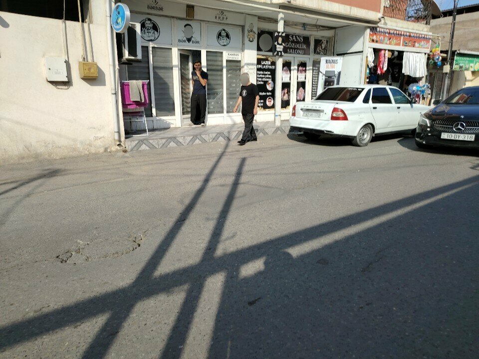 Kuaförler Bər Bər, Bakü, foto