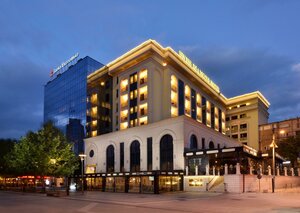 Swiss Diamond Hotel Prishtina (Pristina, ulitsa Nine Tereze), otel  Priştina'dan