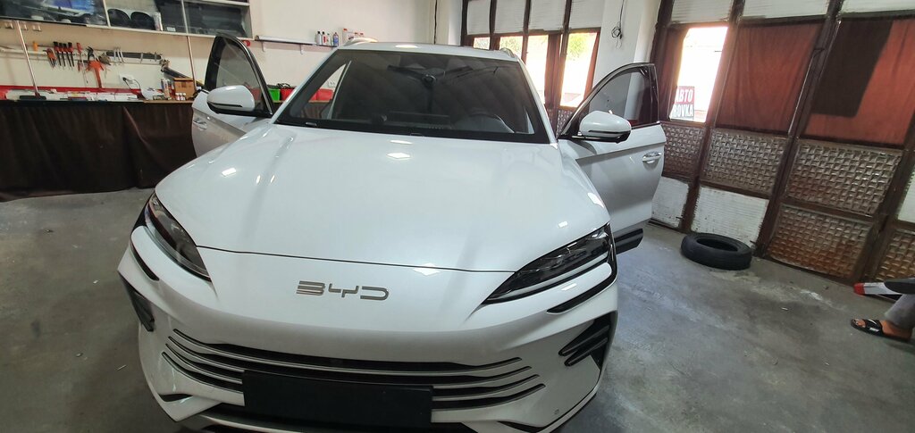 Araç camlarının renklendirilmesi Auto Tinting, Kokand, foto