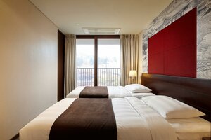 Lotte Buyeo Resort (South Chungcheong Province), otel  Güney Çungçeong İli'nden