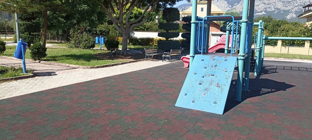 Oyun alanı Oyun alanı, Kemer, foto