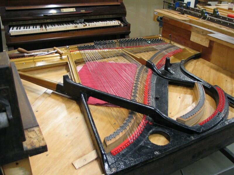 Müzik enstrumanların tamiri Schumacher Piano Service, Dünya, foto