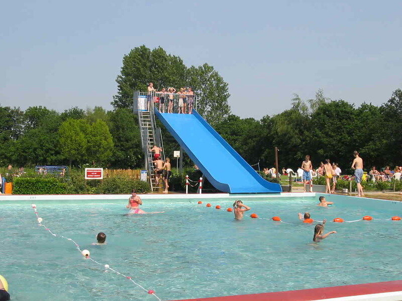 Yüzme havuzları Molenallee Zwembad, Gelderland, foto