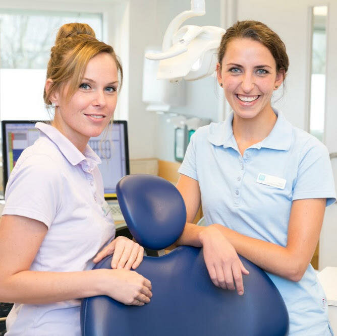Özel ağız ve diş sağlığı klinikleri ve muayenehaneleri Dental Clinics Zuidhorn, Groningen eyaleti, foto