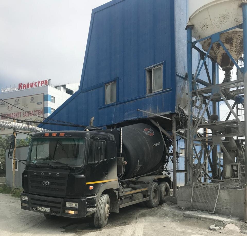 Beton ve beton ürünleri üreticileri StroyTransBeton, Yekaterinburg, foto
