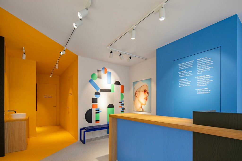 Giyim mağazası Ace & Tate, Bruges, foto