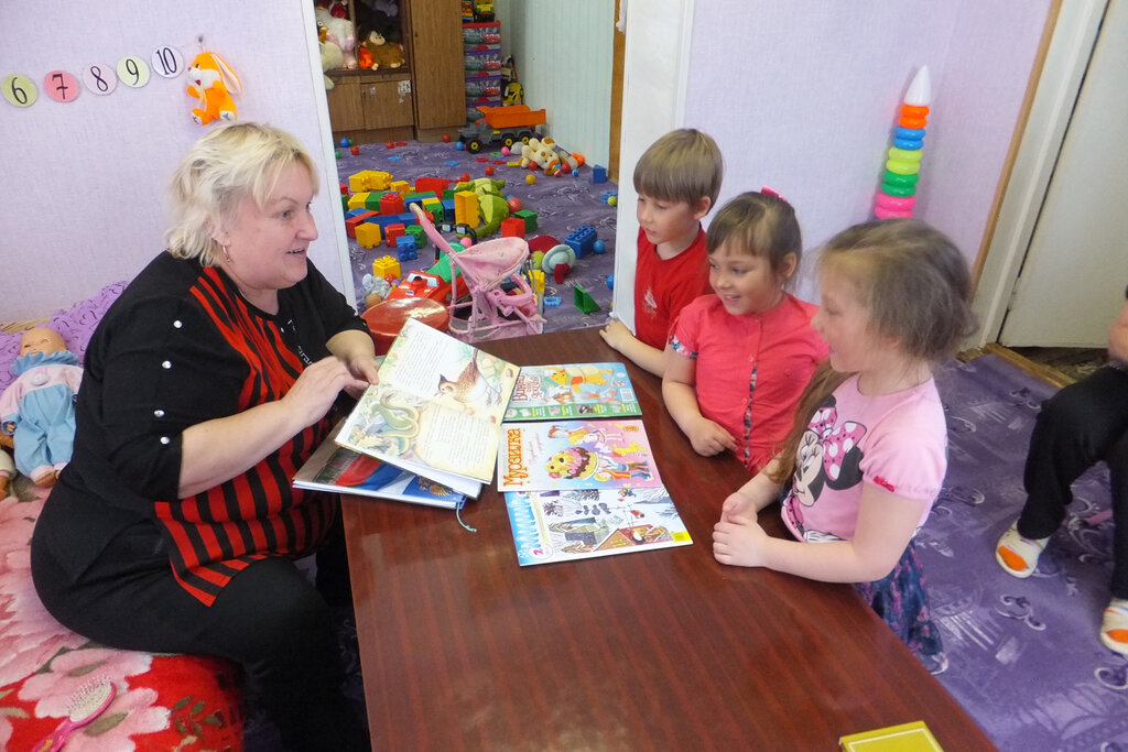 Kütüphaneler Головнинская библиотека-филиал № 3, Sahalin Bölgesi, foto