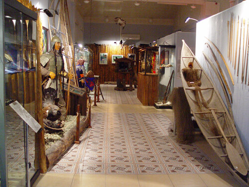 Müzeler ve sanat galerileri Краеведческий музей имени П.С. Бахлыкова, Hantı‑Mansi Özerk Okrugu, foto