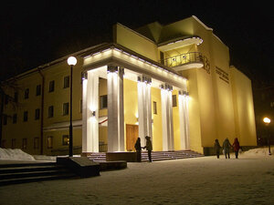 Academic Drama Theater named after V. Savin (Pervomayskaya Street No:56), tiyatrolar  Syktivkar'dan