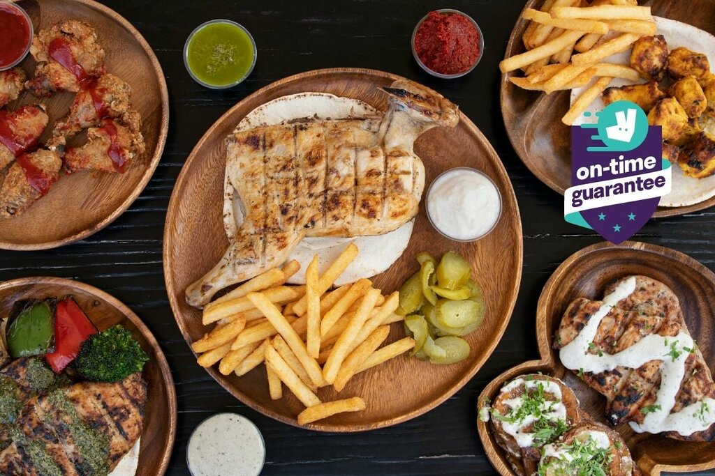 Hazır yemek teslim servisleri Deliveroo Editions Dmcc, Dubai, foto