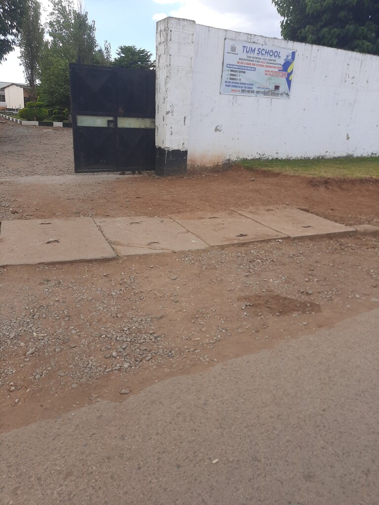 Ortaokul Tum Secondary School, Lusaka, foto