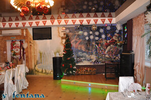 У Фонтана (Georgiya Isakova Street No:247А, Barnaul), kafe  Barnaul'dan
