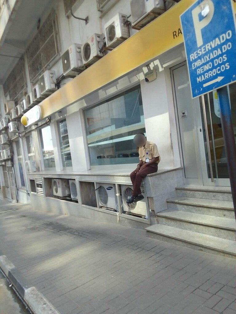 Banka Banco sol, Loanda, foto