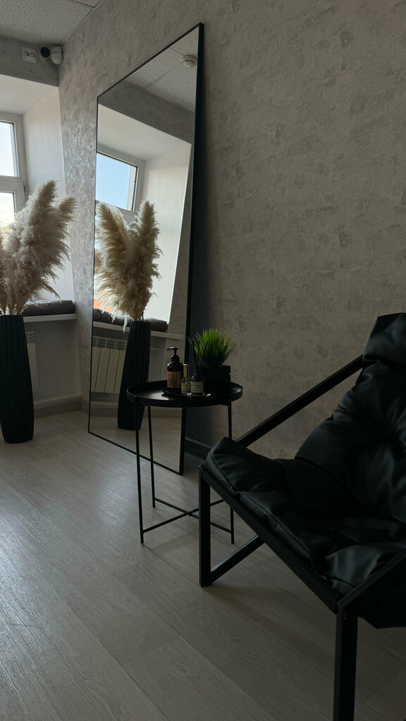 Kaş ve kirpik salonu Makarova_bw, Saint‑Petersburg, foto