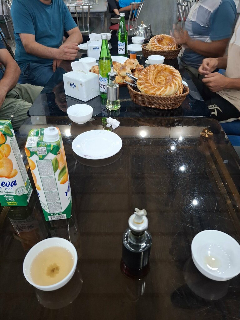 Kafe Saifullo Bobo Shashlik House, Şehrisebz, foto