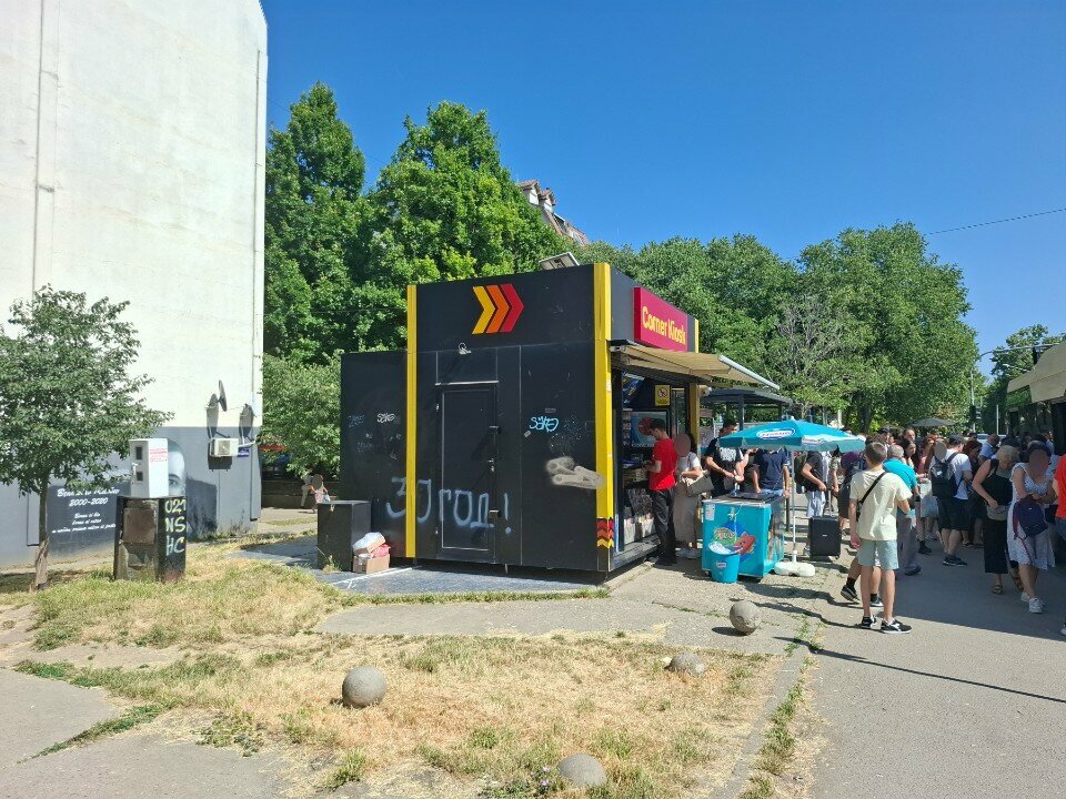 Gazete bayi Kiosk Corner, Güney Backa İlçesi, foto