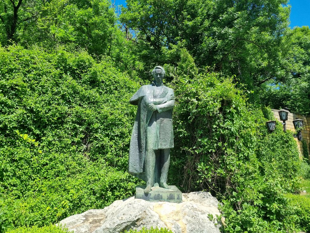 Anıt, heykel Михаил Юрьевич Лермонтов, Zheleznovodsk, foto