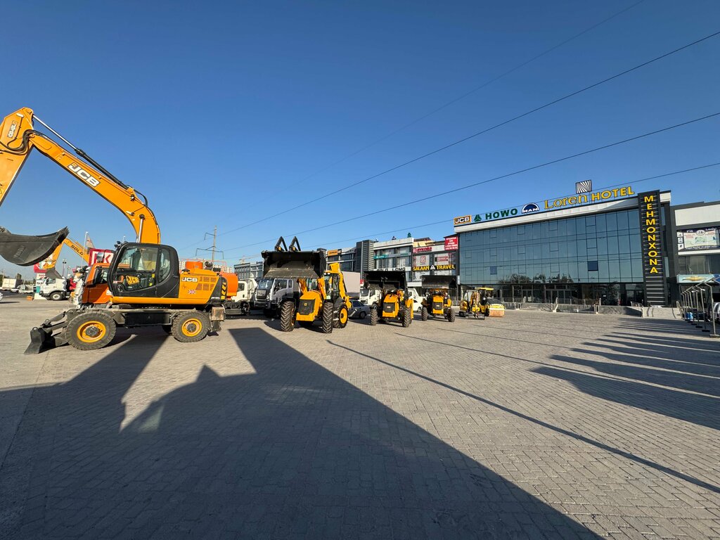 i̇nşaat makinaları ve ekipmanları Jcb va Bomag texnikalari, Taşkent, foto