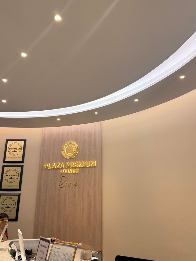 Havaalanı terminali Terminal 3, , foto