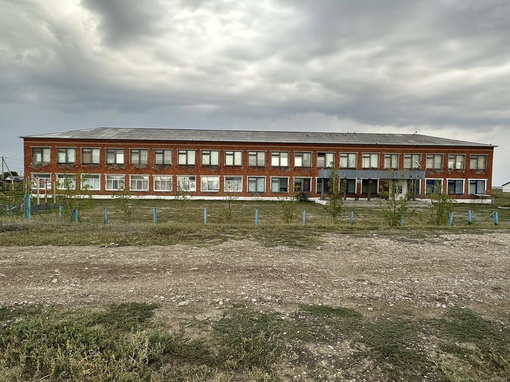 Ortaokul Основная общеобразовательная школа, Saratovskaya oblastı, foto