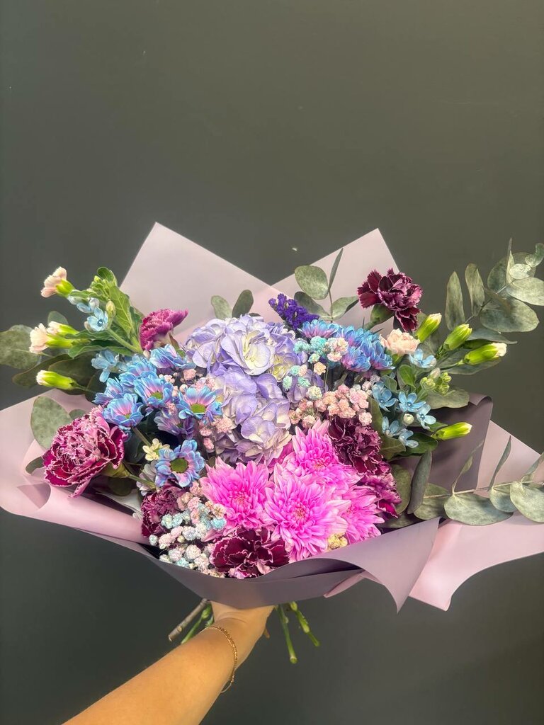 Çiçekçiler Flowers for no reason, Moskova ve Moskovskaya oblastı, foto