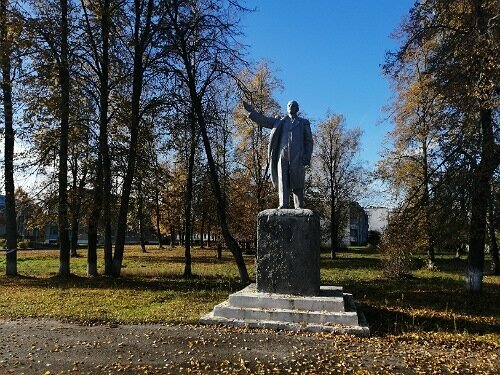 Anıt, heykel В.И. Ленин, Vitebskaya oblastı, foto