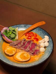 Umami Katiko (Komsomolsky Avenue No:7), kafe  Perm'den