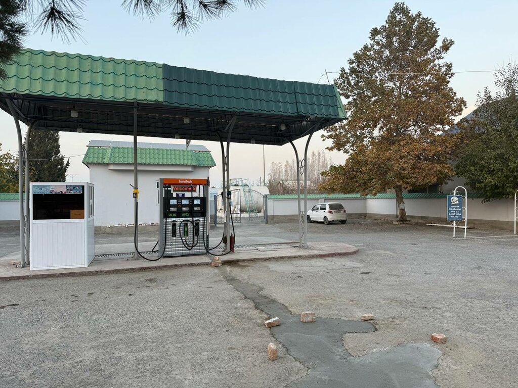 Benzin istasyonu Ali shona oil, Fergana eyaleti, foto